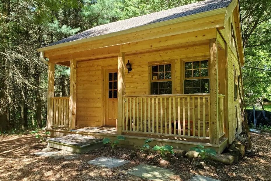 The 16×18 Canmore Cabin - Home Gems